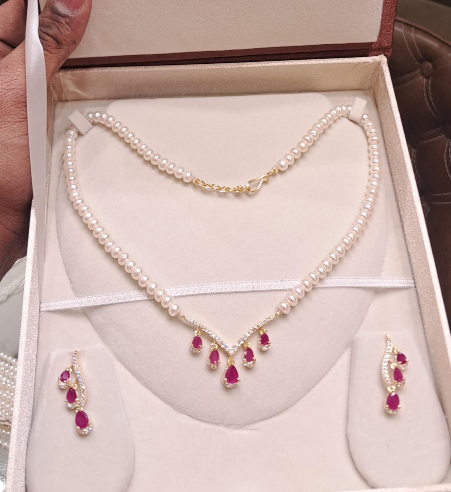Trending pearls red with white pearls [ Red ] – Omkar balaji